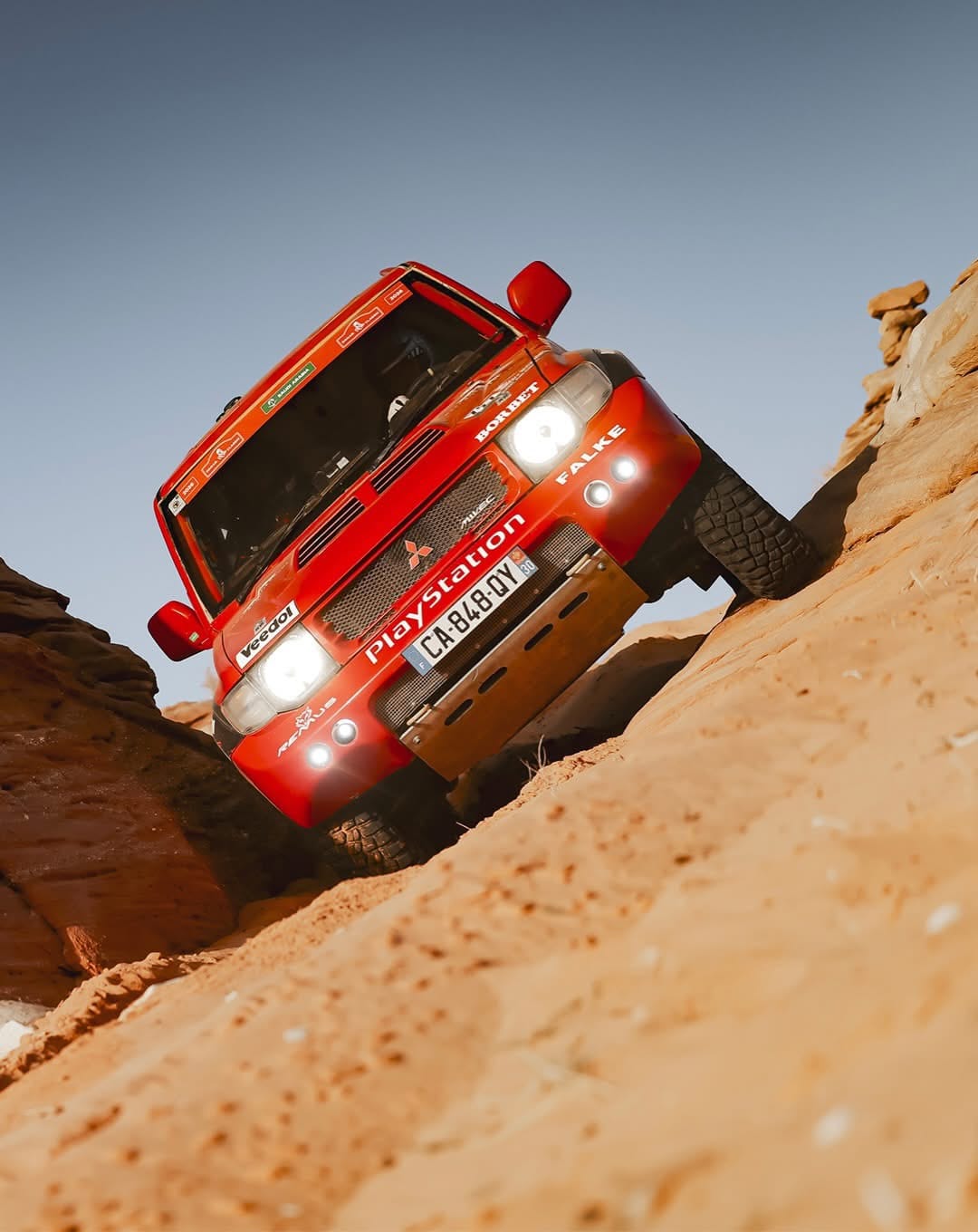 Intro to Dakar Rally for beginners: Stages, Road Book and Categories.